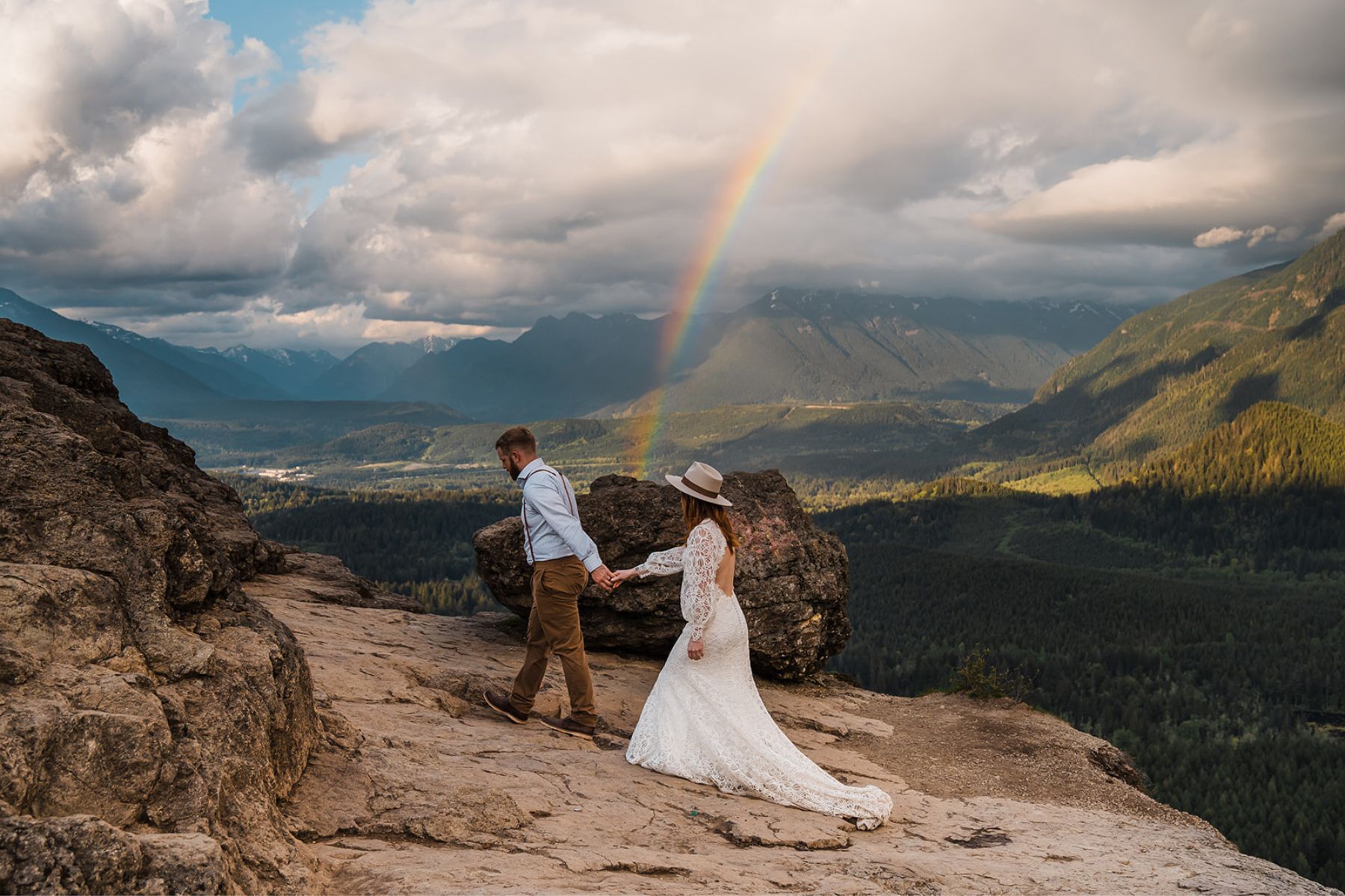 Best Places For Your Seattle Elopement - Between the Pine