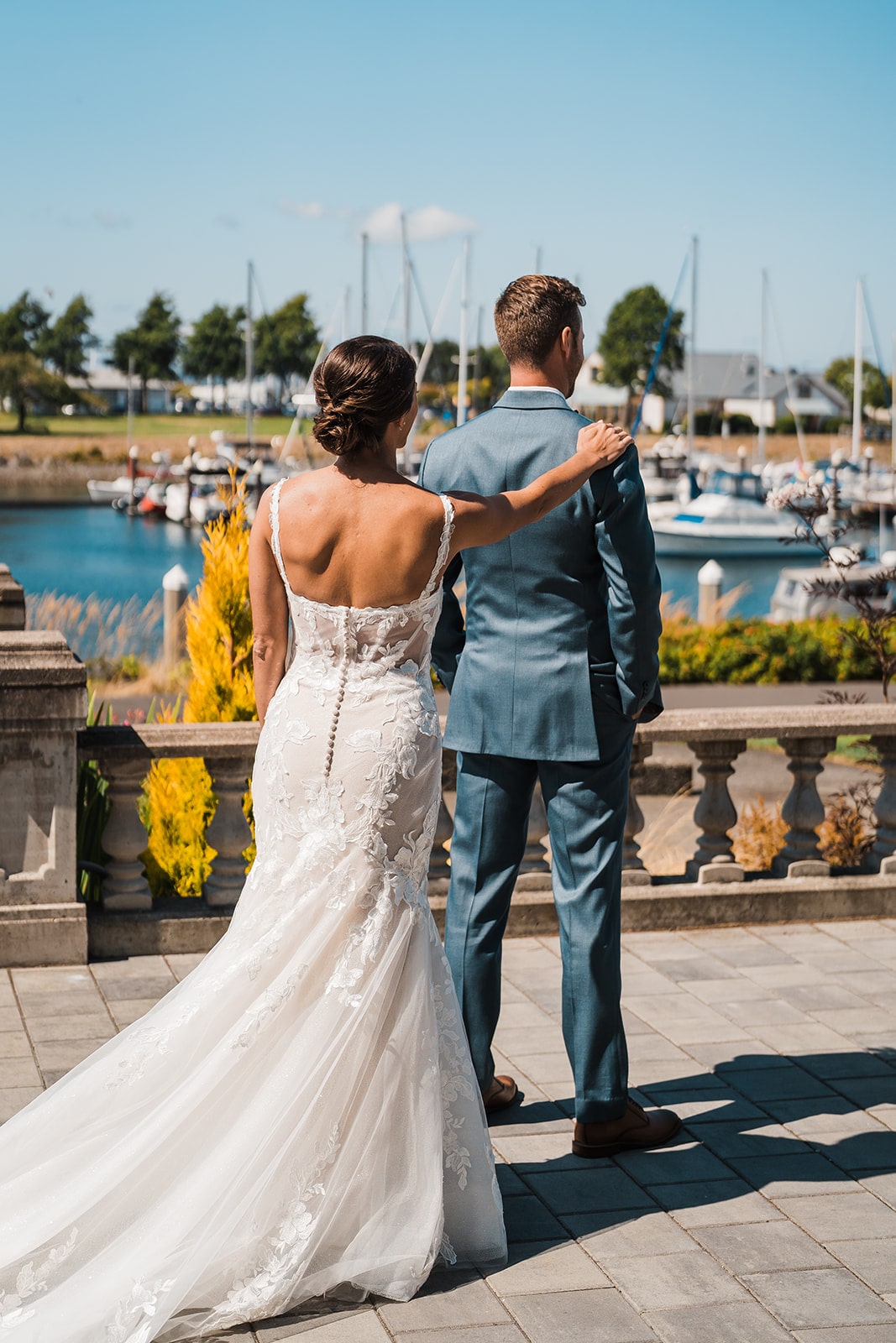 Moody Washington Micro Wedding - Between the Pine