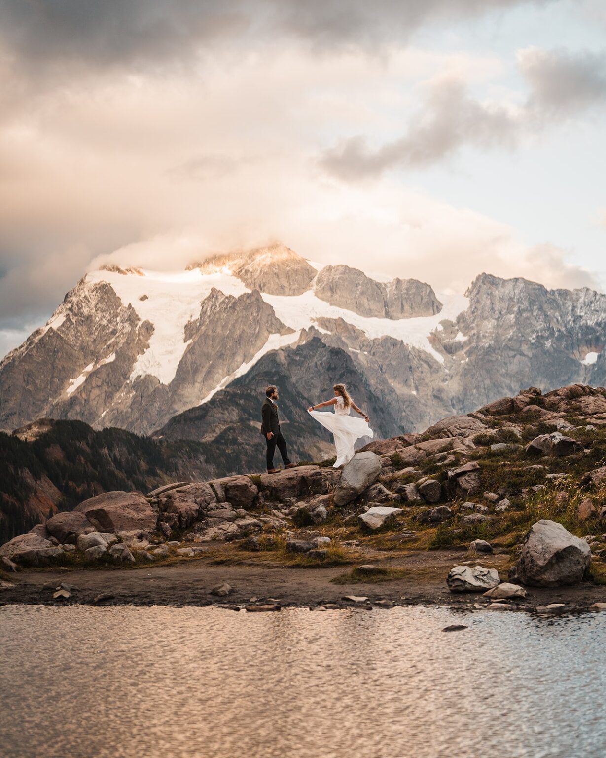 A Complete Guide to Planning an Artist Point Wedding - Between the Pine