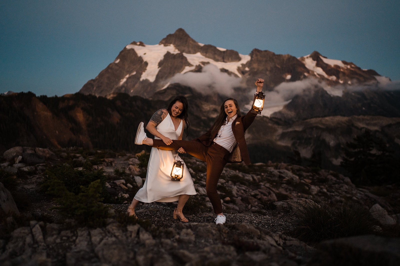 A Complete Guide to Planning an Artist Point Wedding - Between the Pine